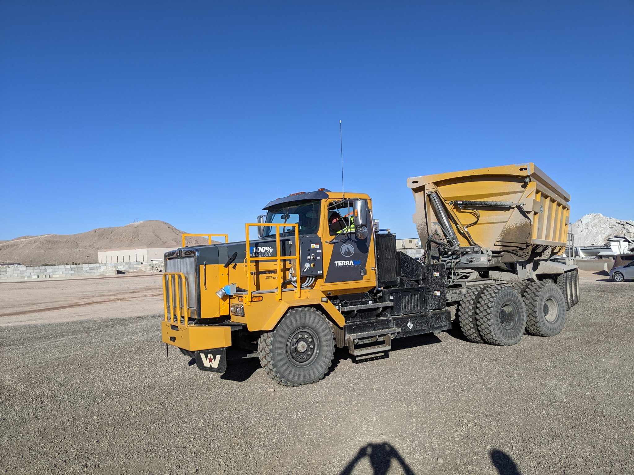 Battery Electric Truck (BET) WS4900XD - MEDATECH Engineering Services